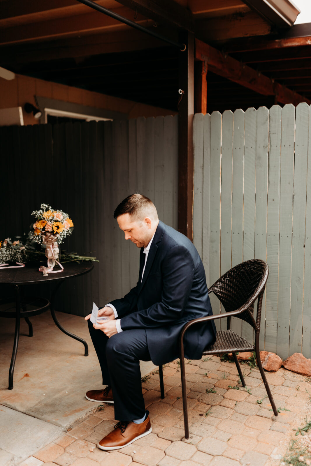 Intimate Wedding in Sedona, AZ | Briana + Jesse - Karen Castor ...