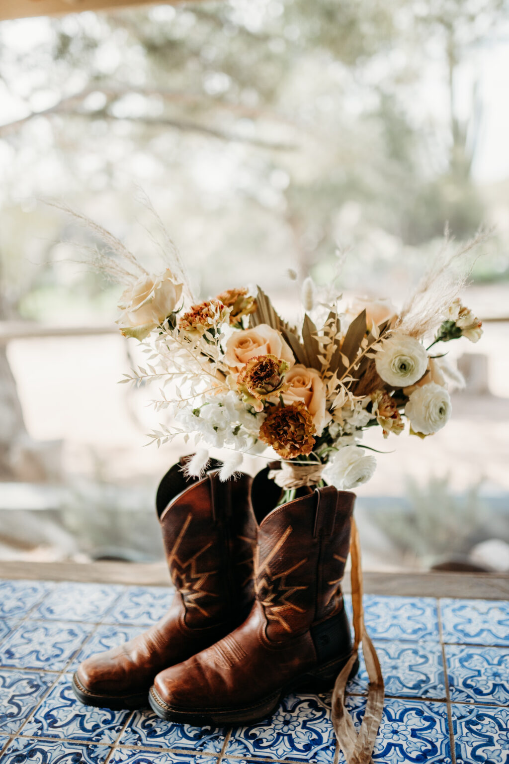 Arizona Desert Wedding | Natalie + Dustin - Karen Castor Photography Blog